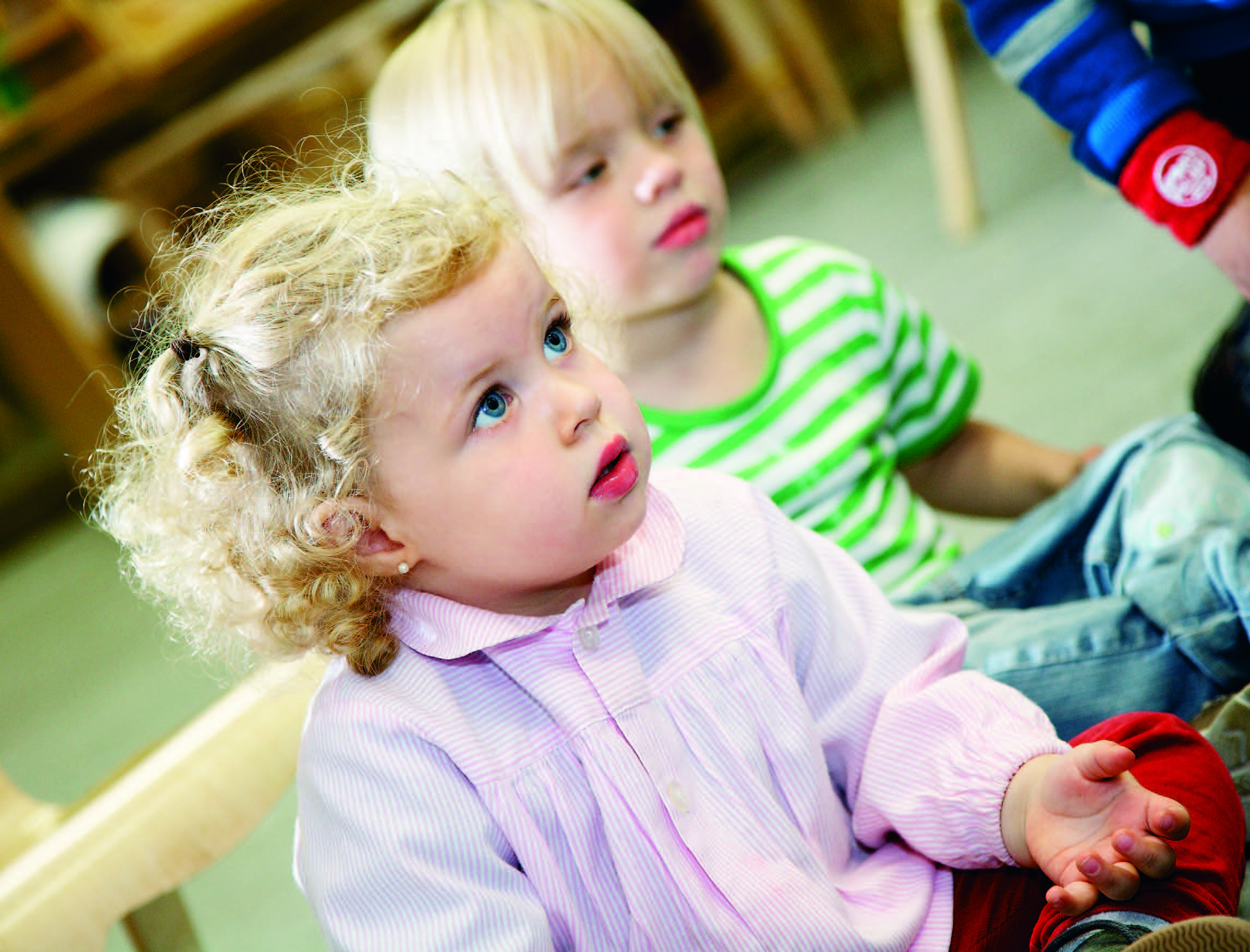 engaging-parents-with-young-children-s-play-positive-relationships