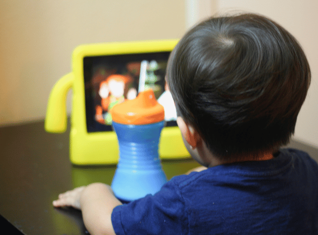 Screen time – Should Early Years settings go screen-free? | Learning ...
